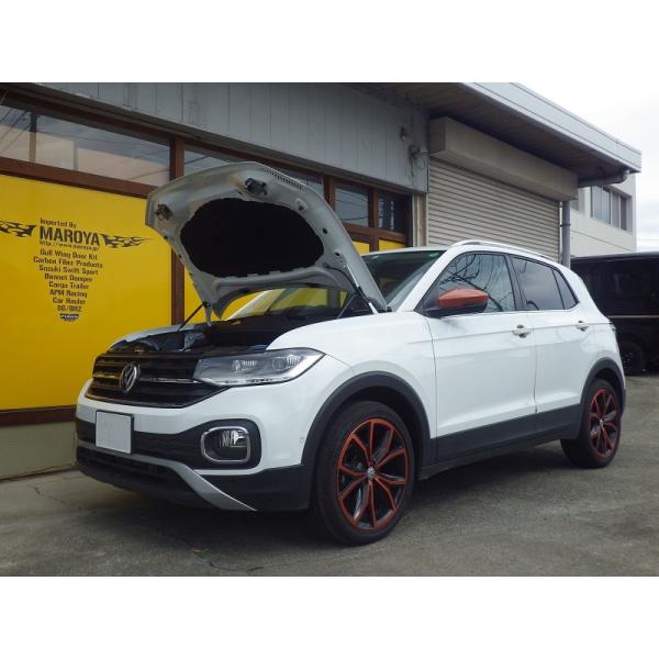 適合確認車両：　フォルクスワーゲン T-Cross[C1DKR]TSI 1stプラス(2020年1月初度登録、純正スチールボンネット装着車)にて適合確認・ボンネット開口部の高さは、純正ステー(つっかえ棒)使用時より約4センチ大きく開きます。...