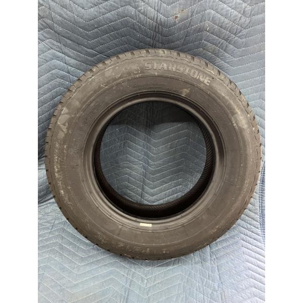 ★タイヤ詳細メーカー・・STARSTONE トレーラー用サイズ・・・ 165R13C・8PR 94/93R製造年式・・ 不明タイヤ残り溝を画像にてご確認お願い致します。移動で使ったのみの使用です。※送料はタイヤ1本の価格になります。1本以上...