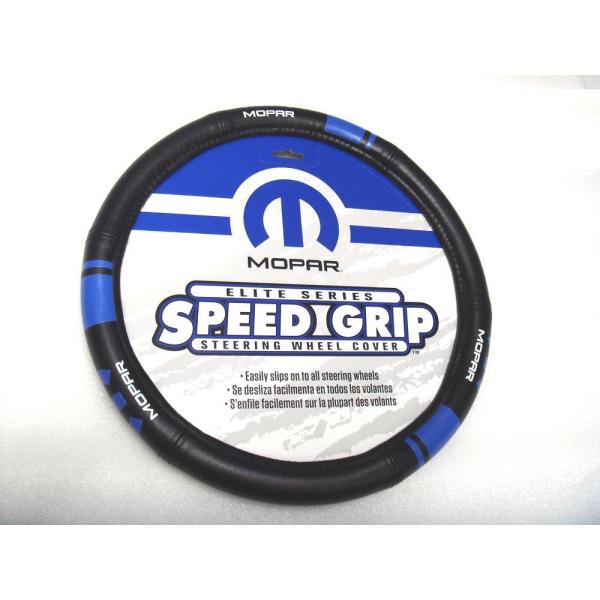 レーシーなラインとMOPARロゴが目を引きます！MOPAR ロゴ ステアリングホイールカバー■ハンドル直径　36.8cm〜38.1cmに適合 (一般的な純正のステアリング（直径約38cm）に装着出来ます。)【装着時の注意】取り付けは２人で行...