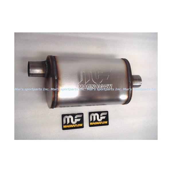 素材はステンレスになります。■形状：オフセット／センター※タイコの方向性は有りません。寸法：*パイプはイン／アウト共に内径2.25インチ(約φ57.2mm)　*全長は20インチ(約505mm)(マフラー部の長さは約355mm)*マフラー部の...