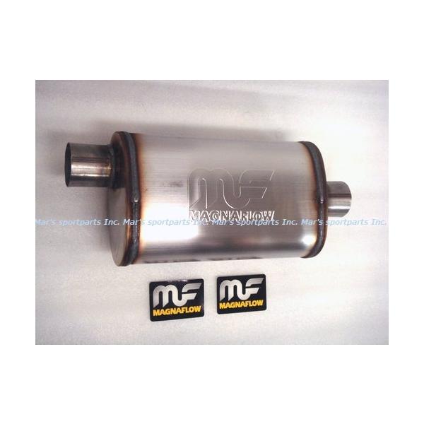 素材はステンレスになります。■形状：オフセット／センター※タイコの方向性は有りません。寸法：*パイプはイン／アウト共に内径2.5インチ(約φ64mm)　*全長は20インチ(約505mm)(マフラー部の長さは約355mm)*マフラー部の幅は約...