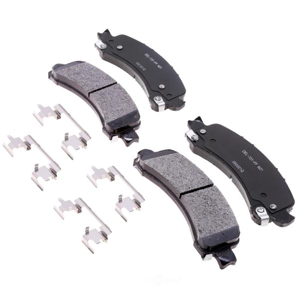 リアブレーキパッド左右セットACDelco　17D974　※効きの良いセミメタルパッドACデルコ製の純正同等品クラスと言われるプロフェッショナルグレードの物になります。カタログ参考車種：◇2003〜2014y　シボレー エクスプレス1500...
