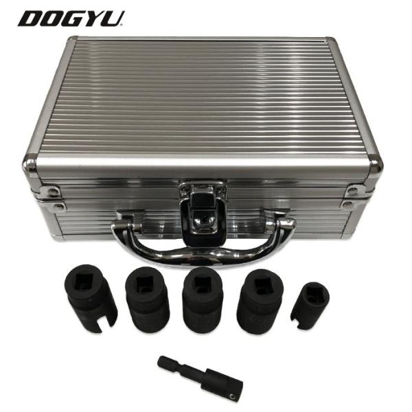 防火設備点検後のシャッター巻上を効率的に。電動工具に取り付けての巻上が可能。※製品によってサイズに多少の誤差が生じる場合がございます。多少の余裕をご考慮の上、サイズをお選びください。【セット内容】・TO/BU-127(3/8ビット無し)・S...