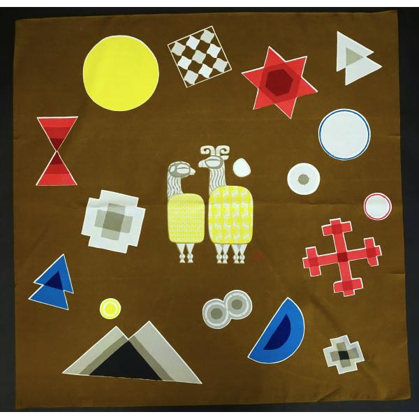 未（ひつじ）年の干支風呂敷です。*****************************************************羊は今から一万年以上も以前に主に中央アジアの高原地アフガニスタンに生息していたと言われている。人間に飼...