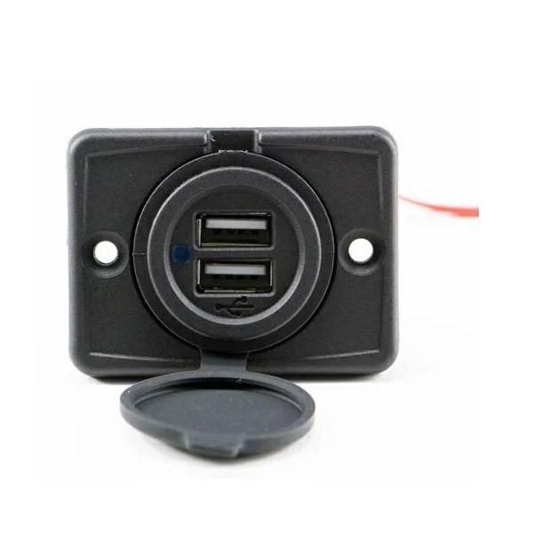 ＵＳＢソケット６種新登場！！簡単に自然に増設できる！！●入力電圧範囲：DC12V~24V（MAX34V）●定格出力：5V　2.4A ×２　（MAX4.8A）※片側のみ使用において4.8A出力することはありません●本体サイズ：W60×H45×...
