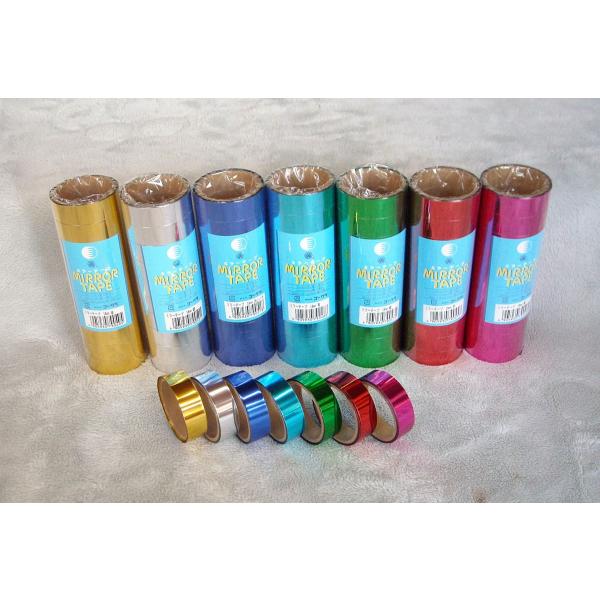 ■メーカー：ゴークラ■商品サイズ：巾18mm×８ｍ■入数：１巻■色数：全７色光沢のあるメタル調ポリエステル製フィルムのテープです。糊は付いていません。セロハンテープや糊等で貼り付けてください。<br>工作や手芸、装飾にお使いいた...