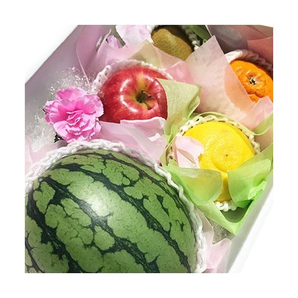 【 贈答用 】フルーツギフト E 小玉すいかとフルーツのセット・熊本県産の小玉すいかと季節のフルーツを詰め込んだギフトセット。・旬のフルーツを3種類以上詰め合わせています。味はもちろんのこと、彩りも◎。・季節によって果物が変わります。中身の...