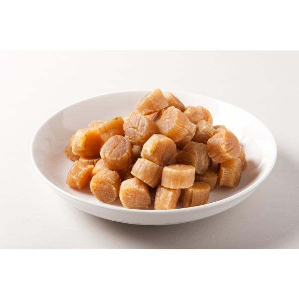 　北海道オホーツク海産の天然ほたて貝を使用！潮風と天日でじっくり干しているため、香りと旨みがギュッと凝縮されていす！一等級 猿払産！