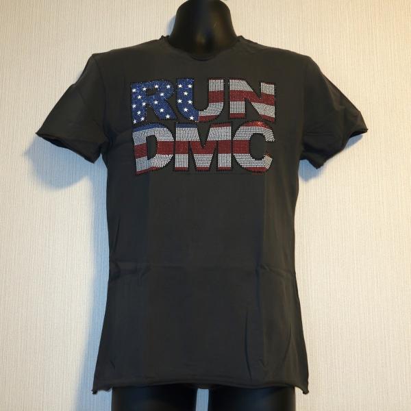 アンプリファイド RUN DMC ディアマンテロゴ TシャツRUN DMCのロゴマークをラインストーンであしらってあります。Amplified（アンプリファイド）はロンドン発のブランドで現在世界中のセレクトショップに置かれており、海外セレブ...