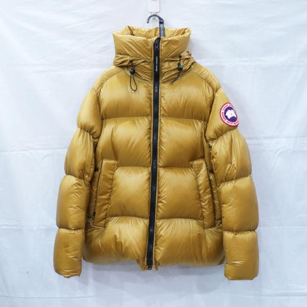 【ブランド】CANADA GOOSE カナダグース【商品名】CANADA GOOSE カナダグース Crofton Puffer クロフトン パッファー ダウンジャケット Lサイズ 2252M ゴールド アウター 中古 送料無料！！ 【商品...