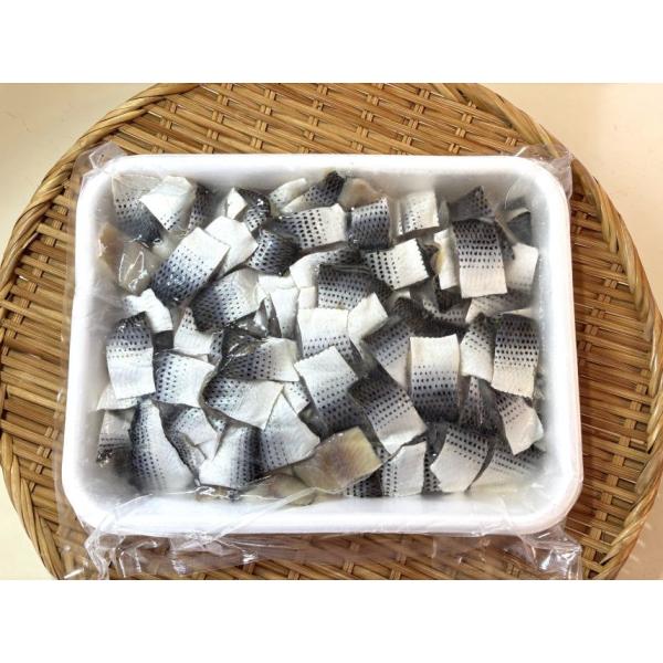 国産こはだを締めて一口大にカットしておりますので、解凍後にすぐ美味しく召し上がれます。とても美味しかったのでご紹介します！お酢、酢醤油、ポン酢、わさびなど添えていただいても美味しく召し上がれます。- こはだの和え物・王道編 -さっぱりとした...