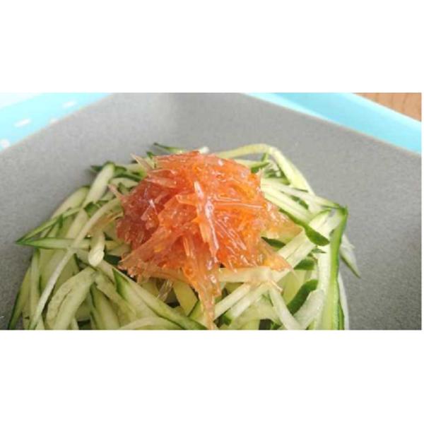 【発売日：2025年10月29日】軟骨は希少な「サメ軟骨」のみを使用し、そのコリコリとした独特の食感を、さわやかな酸味の梅肉で和えた高級珍味です。梅肉は和歌山県産のトップブランドである紀州南高梅をメインに配合し、梅本来の風味を味わえるよう丹...