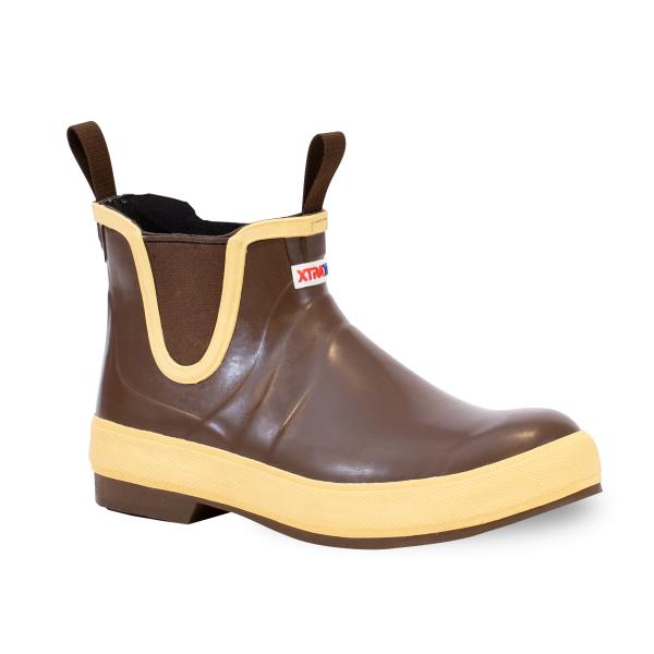 XTRATUF（エクストラタフ）/ Legacy Deck Boot 【 LDB900】のご紹介です。1950年代にイリノイ州・ロックアイランドの工場で誕生したXTRATUF（エクストラタフ)は、本格的なフィッシャー マンブーツとして漁師に...