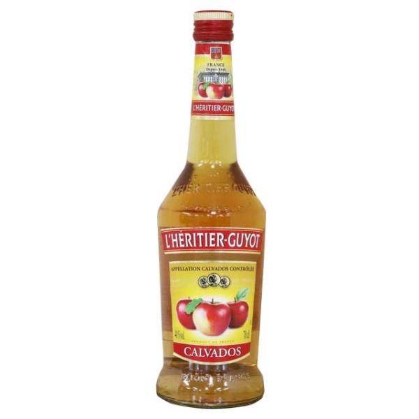 グヨ社のカルバドスは、樽貯蔵のシードル（アップルワイン）を蒸留したもの。この種のアップルブランデーは各国にあるものの、フランスのノルマンディー地方で造られるカルバドスが最高級とされています。