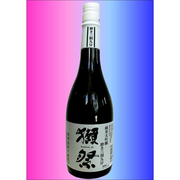 獺祭　山口県日本酒獺祭酒造純米大吟醸　精米歩合：３９％華やかな上立ち香と口に含んだときに見せる蜂蜜のようなきれいな甘み。飲み込んだ後の長い余韻。これぞ純米大吟醸。獺祭専用ギフト用箱(有料）もございます。ギフト包装をお選び下さい。※お一人様、...