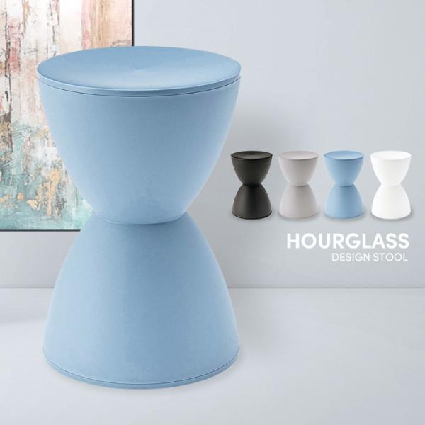 砂時計のようなデザインがユニークな、サイドテーブルとしても使えるスツール。イタリアの家具ブランド「Kartell カルテル」のフィリップ・スタルクがデザインした名作スツール「PRINCE AHA プリンス アハ」をリプロダクト。ニュアンスの...