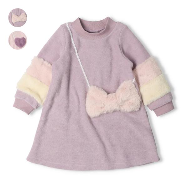 もこもこした柔らかい見た目と肌触りが特徴のブークレー素材。 裏起毛で暖かみもあり、冬にはピッタリな素材です。 毎年人気のボアポシェットデザインのワンピース。 今年はラベンダーはリボンのポシェット、ピンクはハートのポシェットデザイン。 袖も配...