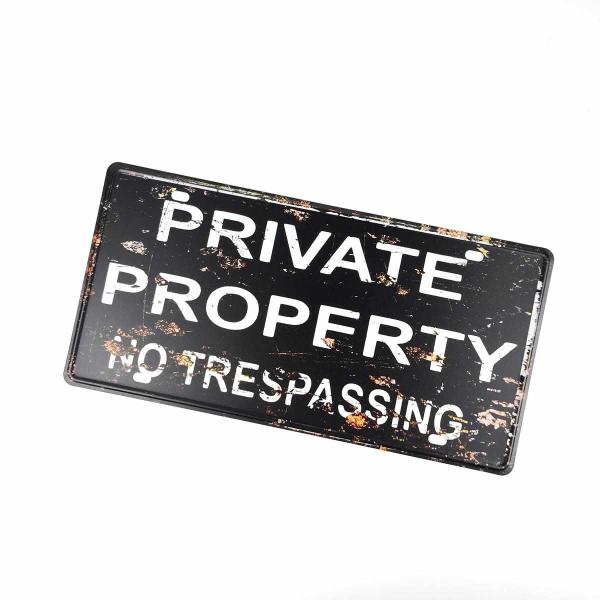 アメリカナンバープレート風ブリキ看板 PRIVATE PROPERTY個性を演出するアメリカンデザインのブリキ看板。・商品詳細サイズ：約30.6cm X 15.5cm重さ：約124g素材：ブリキ・特徴デザイン：ナンバープレート風のPRIVA...