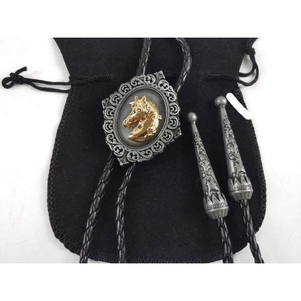 Y2位 話題のヴィンテージ調ループタイ。・商品詳細カラー：ブラックゴールド（紐カラー：ブラック、シルバー、ゴールド）サイズ：紐長さ約120cmアクセサリー部分：約5cm X 4cm・特徴アンティーク調デザイン：馬のヘッドが印象的な個性派モチ...