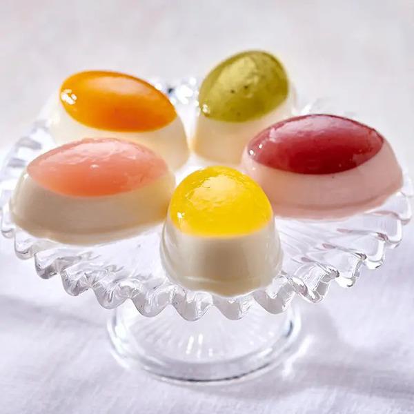 【発売日：2025年05月18日】銀座フルーツチーズケーキ ８個入 ギフト対応可 ラッピング済濃厚で滑らかなチーズケーキと、芳醇な香りのフルーツソースが二層になった、見た目も色鮮やかな逸品です。ピーチ、マンゴー、レモン、キウイ、ミックスベリ...