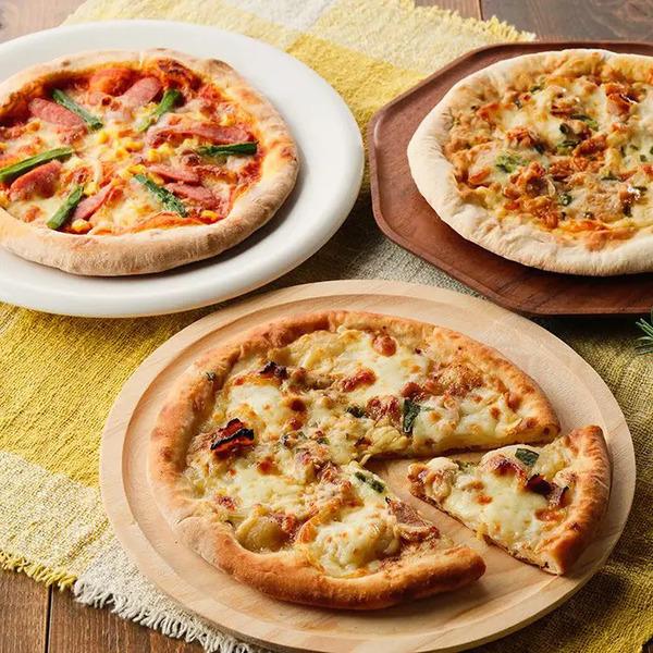 【発売日：2025年05月31日】淡路 えびすもち豚のピザ３種セット のし対応可淡路島の特産をピザにトッピング淡路島の食材・えびすもち豚にこだわった冷凍ピザで、生地はフランスパンベースで歯ごたえのあるもっちり系。淡路島特産の玉ねぎとの相性も...