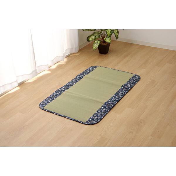 【発売日：2024年11月16日】フリーマット 約70×120cm ことり ネイビー　中材 固綿15mm小鳥をモチーフにした、天然素材を使用したベビーマット約70×120cm■生産地：原産国:日本製■素材・成分：素材:側地=い草（※メセキ織...