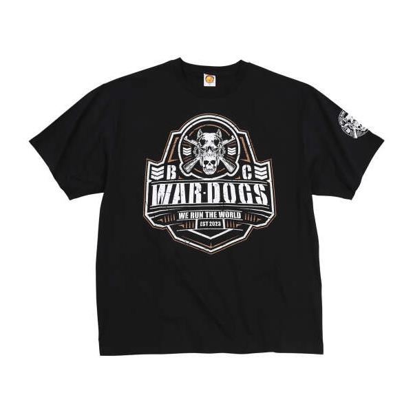 【発売日：2025年11月08日】大きいサイズ 新日本プロレス BULLET CLUB WAR DOGS WE RUN THE WORLD 半袖Tシャツ ブラック×ゴールド ラッピング可Tシャツです。【プリントカラーについて】ホワイトと、ブ...