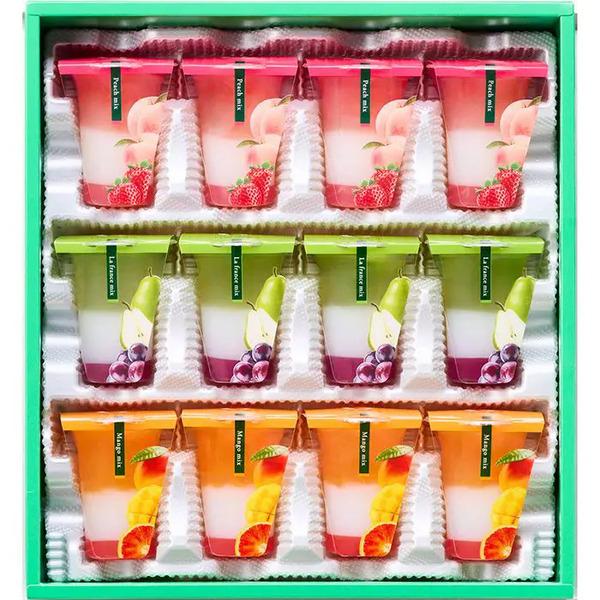 【発売日：2026年06月14日】夏限定 ひととえ 3層デザートジュレパフェ〜国産フルーツ入り〜 のし対応可口どけの良いジュレともちもちのフルーツわらび餅。爽やかなヨーグルトゼリーを挟んで、最後にとろりとしたフルーツソース。食べ進めるごとに...
