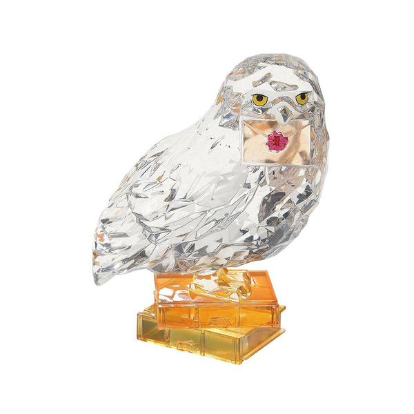 【発売日：2025年01月08日】ヘドウィグ アクリルフィギュア Facets Harry Potter ラッピング可美しい白ふくろうであるヘドウィグの手紙を届ける姿が描かれています。まるでクリスタルをカットしたかのような高品質な仕上がりに...