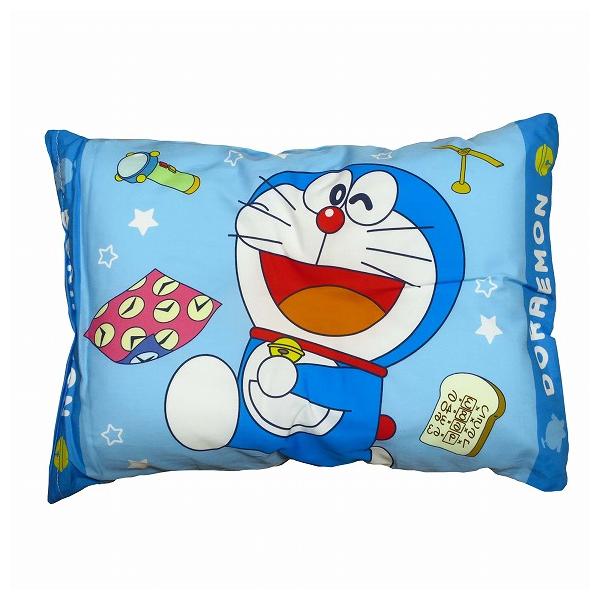◎ドラえもんの子供枕です。中身も洗えます。◎中身を取り出せますので外側のカバーだけでも洗濯できます。◎中身はポリエステル綿です。◎カバーは両面柄です。-------------------------------------【サイズ】 28...