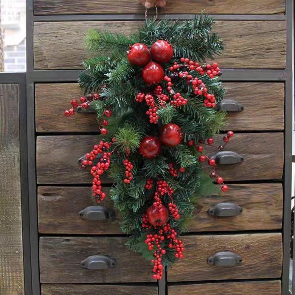 クリスマスリース クリスマス飾り 可愛い 冬 壁掛け クリスマス オーナメント クリスマスツリー装飾 部屋 玄関 飾り 華やか デコレーション オーナメント クリスマス用品【サイズ】:長さ約60cm?Xmasを彩るお玄関に飾れるXmasスワ...