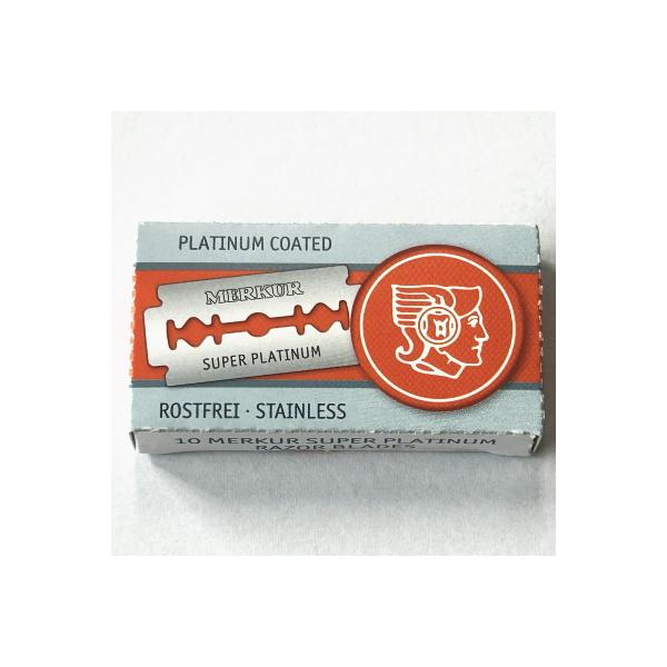 替刃10枚入メルクール両刃ホルダー用替刃です。紙箱入りになります。シャープな切れ味、滑らかな剃り感は他の追従を許しませんメルクールの髭剃りとの相性は抜群！他社の両刃ヒゲ剃りにも使えます。ぜひお試しください■素材：プラチナコーティングステンレ...