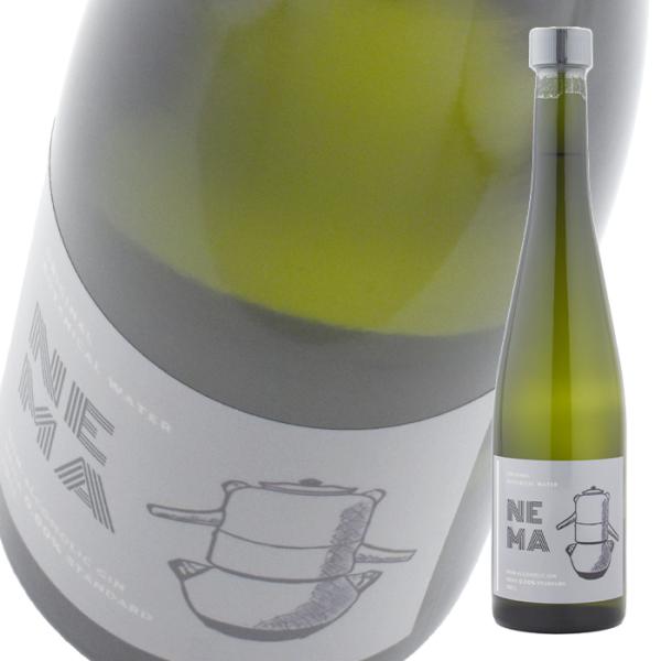 無農薬で栽培された2種類のバラ（オーバーナイトセンセーション、ゴルムハマディ）とジュニパーベリー、ラベンダー、スパイス、八ヶ岳山麓の源流の湧き水を原料に造られた日本初のノンアルコールジン。アルコール成分を全く含まず、無添加、保存料ゼロで造っ...