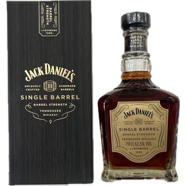 WATER INTO WHISKEY湧き水からウイスキーへ1866 年以来、我々は 試行錯誤を重ねた独自の方法でテネシーの清らかな湧き水をウイスキーとして瓶詰めしている。リンチバーグの天然資源ジャックの秘密は、深さ2マイル(約3?)の洞窟の...