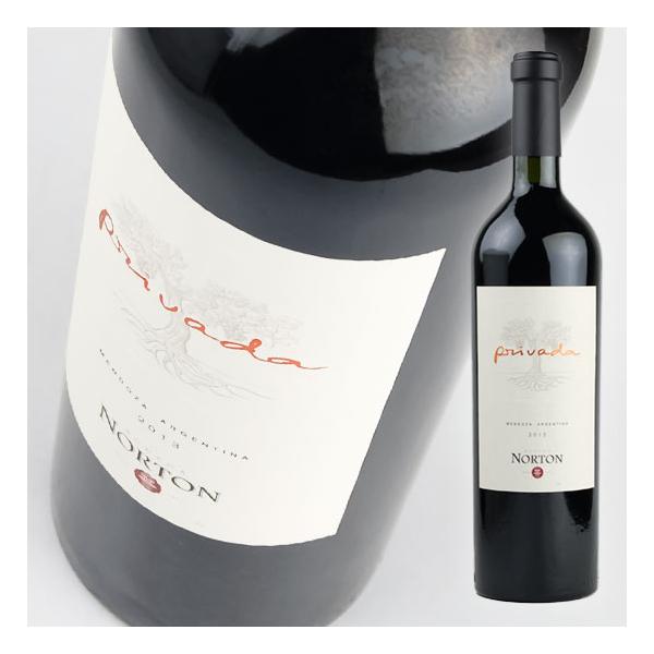 たっぷりとしたボディが口中に広がり、非常にリッチな質感があります。凝縮した果実味と筋肉質ながら滑らかなタンニン、そしてココアパウダーやチョコレートの風味を思わせる余韻が広がる、豊かで官能的な赤ワインです赤ワイン-ヴィンテージ：2021品種：...