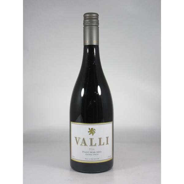 2023が初ヴィンテージ。ピサ山の高地に位置するHighgrange Vineyardで育まれたワイン。香りはダムソンプラム、ダークチェリー、完熟ラズベリーに加え、野生のセージや杉、白い花のニュアンスが漂う。味わいはシルキーで豊か、赤系果実...