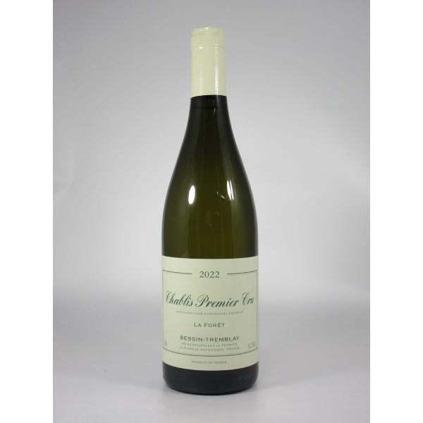 フォレはモンマンも名乗れる1級畑だが、ベッサンではモンマンとは別に醸造。熱のこもるテロワールのため果実味が豊かで、ヴィンテージによってはピーチのようなエキゾチックな趣も。ピュアな酸味と生き生きとしたミネラル感が全体を引き締め、奥行きの深い味...