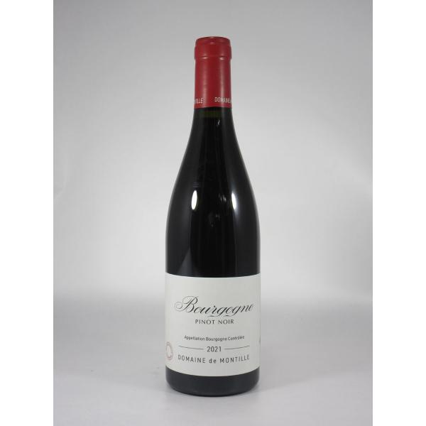 ヴォルネイ の"レ・ロンボワ "（1ha）というリューディにある畑とピュリニー・モンラッシェにある畑のブドウから造られる。1級や特級クラスと同じようにビオディナミの製法で丁寧に造られる。ドメーヌを知ることができる入門的なワインである。若いう...