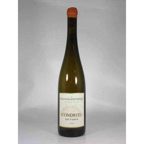 100%新樽発酵だが、600Lのドゥミミュイ（中樽）を用いる。輝きのある黄金色。白い花、アプリコット、蜂蜜、それにオークの香ばしいフレーバー。リッチでオイリーなテクスチャー。たっぷりとしたボリューム感があり、アフターにほのかなミネラルを感じ...