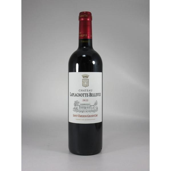 しっかりした深い色調。よく熟したブラックベリーやダークチェリー、カシスなど黒い果実のアロマがきれいに現れ、シナモン、甘草などのスパイシーさ。果実味高く、キメ細かなタンニンはその果実味の中にきれいに溶け込んでいる。アフターに香ばしくカカオが香...