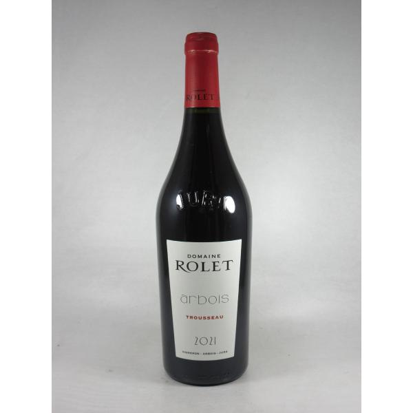 熟した赤い果実の力強くストレートな香り。空気に触れさせると赤と黒の果実が混じり合い、胡椒のニュアンスが生まれる。スグリ、フランボワーズ、キイチゴのような赤い果実の上になめらかなアタック。タンニンはまろやか。心地よい余韻。フィニッシュはサクラ...