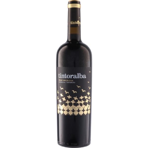 果肉まで赤いブドウ品種ガルナッチャ・ティントレラ100%。ブラックベリーやカシス、プラムを想わせる力強い果実味に、新樽由来の滑らかなバニラの風味が加わったリッチで濃厚な赤。赤ワイン赤ワイン-ヴィンテージ：2019品種：ガルナッチャ・ティント...