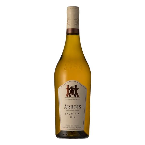 ヴァニラ、軽くローストしたアーモンドの力強いアロマの素晴らしいワインは、ヴァン・ジョーヌによく似たニュアンスを持っています。サヴァニャンは、ジュラ地方特有のフレッシュなナッツとスパイスの複雑なトーンに、軽やかさと繊細さをもたらします。産膜酵...