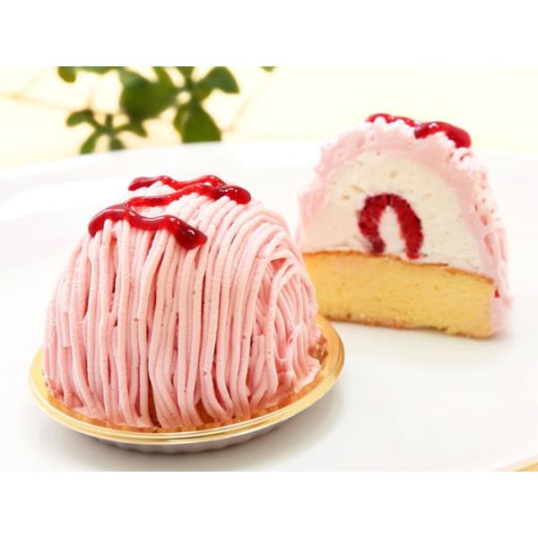 季節限定品！見た目もキュートな苺味のモンブラン。甘さ控えめのスフレ生地に、フランボワーズを包んだクレームダンジュをしぼり、苺と木苺の果汁を合わせた苺生クリームをたっぷり山型にペーストがけしました。ほんのり甘酸っぱく、なめらかで優しい味わいが...