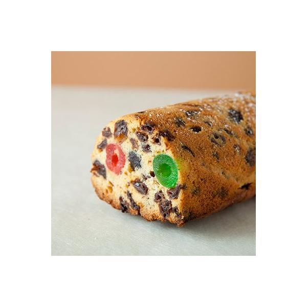 フランスＮｏ．１ラム酒に2年以上漬け込んだレーズンや、アプリコット、クランベリー、ドレンチェリーなどたっぷりとフルーツが入っています。生地よりもフルーツの方が多いです！東京・青山の『Ａ．ルコント』（日本初のフランス人によるフランス菓子専門店...