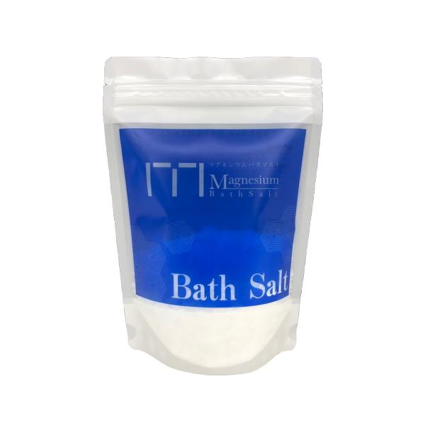 ●マグネシウム入浴剤塩化マグネシウムは、利用しやすいマグネシウムの形として有名です。お風呂にサッと、ミラクルバスタイム。一日の疲れを癒す入浴中にもマグネシウムを補いましょう。名称：マグネシウム入浴剤原材料名：塩化マグネシウム内容量：600g...