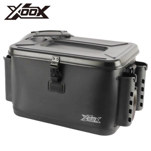 XOOX  ・仕掛けのセッティングなどに便利なロッドホルダーを4本搭載。 ・フタは小物を置いても転げ落ちにくい形状を採用。取り外して丸洗いすることも可能。 ・においや汚れが取れやすく、滑り止め効果もあるビニールコーティング防水ベルト採用。 ...