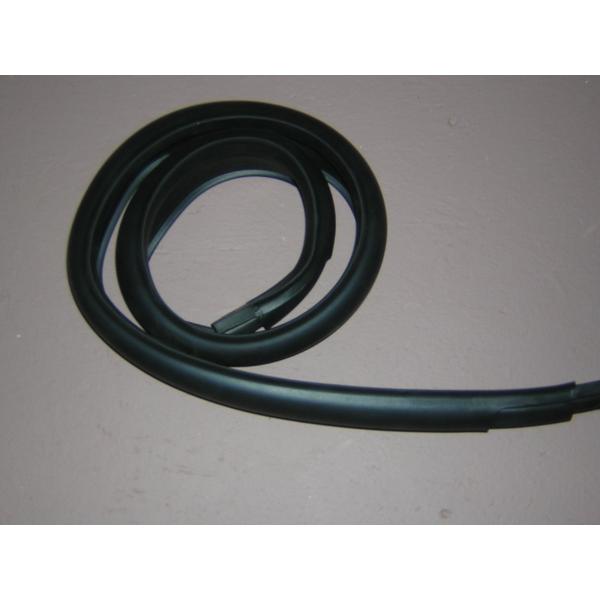 商品名: 1987-1995 ジープ YJ ラングラー フロントガラス フレーム カウル シール 55009127 PORC Off Road Products Windshield Frame Cowl Seal Fit's 1987-1...