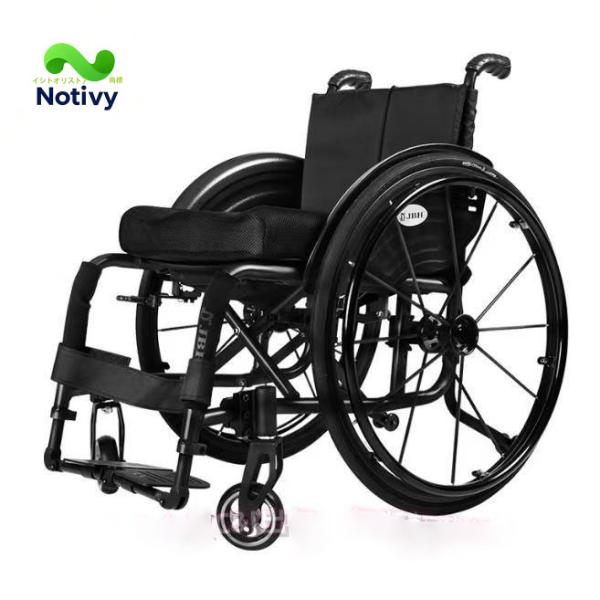 【折り畳み式車椅子】輸送用シートの頑丈なアルミニウム合金フレームは、日常の交通機関での全面的な支援を提供し、変形しにくく、耐久性があります、安全で頑丈で快適な可搬性のための優れた選択肢となって、ストレージと転送のために折ることは容易です。【...