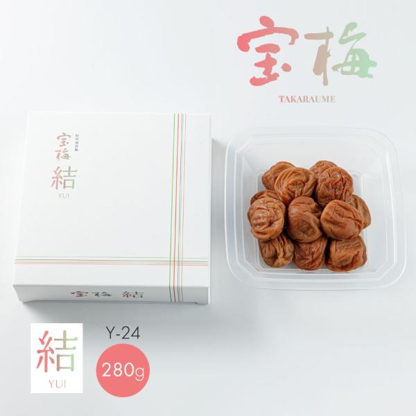 選りすぐりの紀州南高梅をはちみつでやさしく仕上げた梅干です。 ふっくらとした果肉と塩分控えめのまろやかな味わいが特徴です。 程よい酸味と、はちみつのやさしい甘さが相まって、お茶うけにもご飯にも合う一品です。■商品名:宝梅 結 はちみつ入り（...